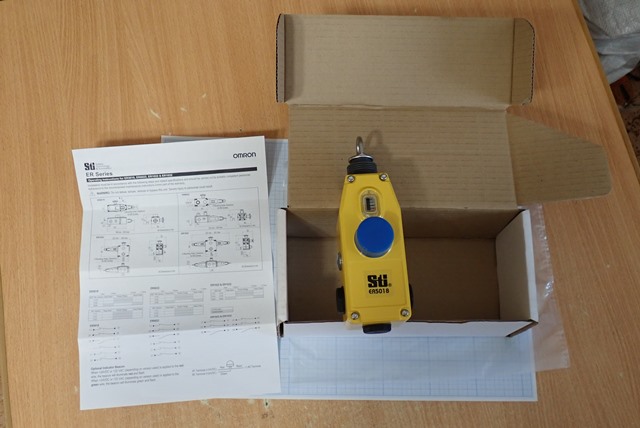 Тросовый выключатель Omron 44506-4010 ER5018-021M 2N/С+1N/0 M20 ROPE ...